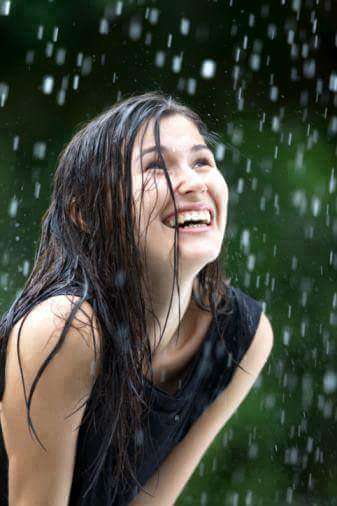 A Daily Skincare Routine For Hot & Humid Weather - Skin 'n Smiles